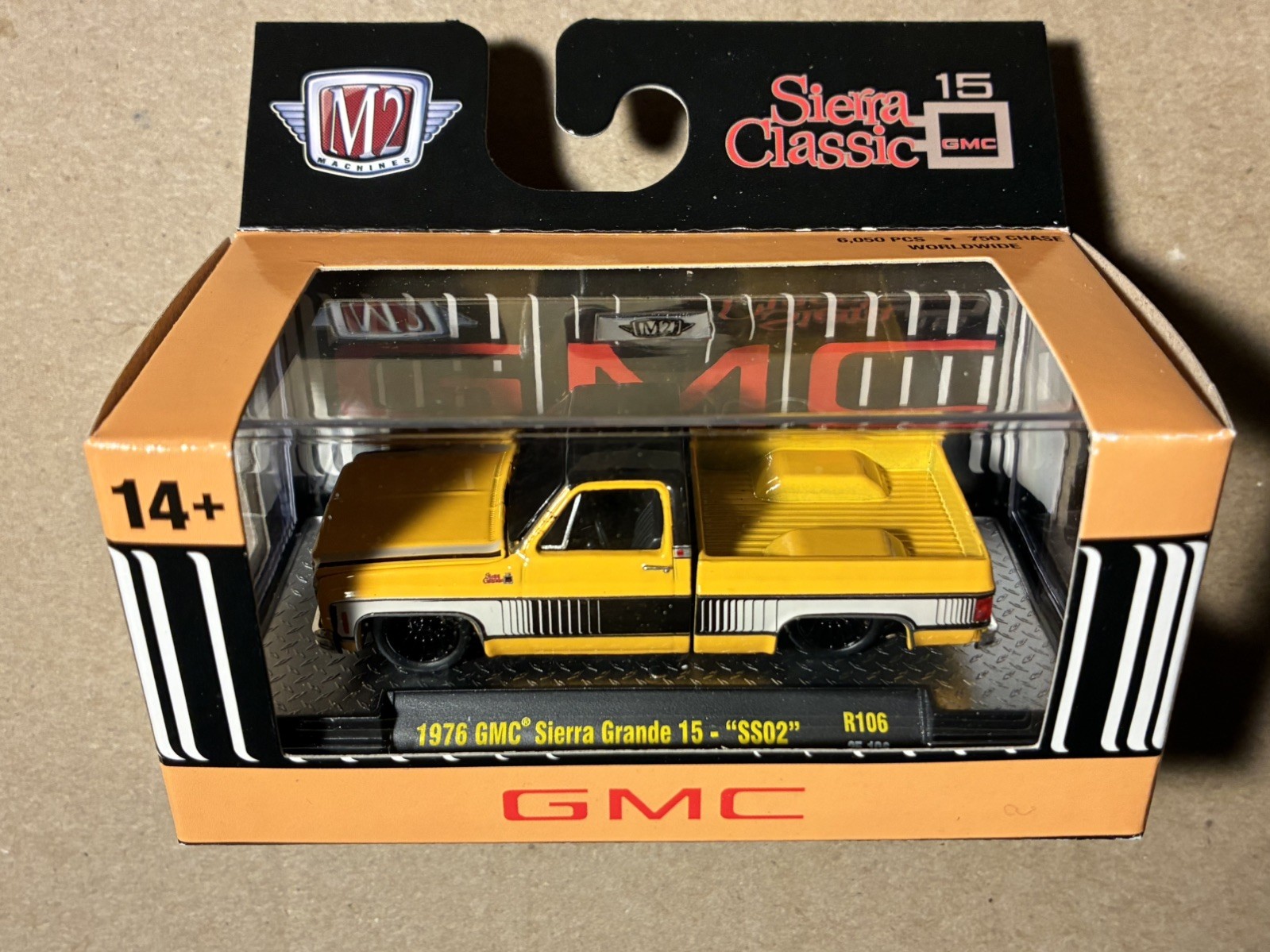 M2 Machines Square Body 1:64 1976 GMC Sierra Grande 15 Orange SS02 + 88 ...