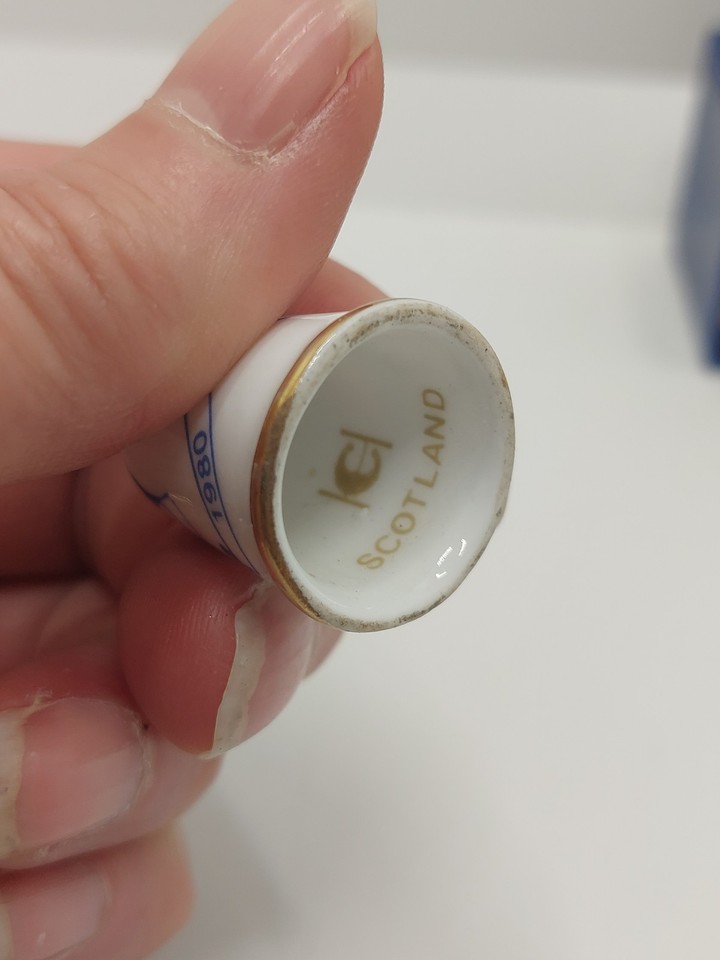 9 Vintage China Thimbles Incl Shakespeare, Royal Fam, Staffs, Fenton ...