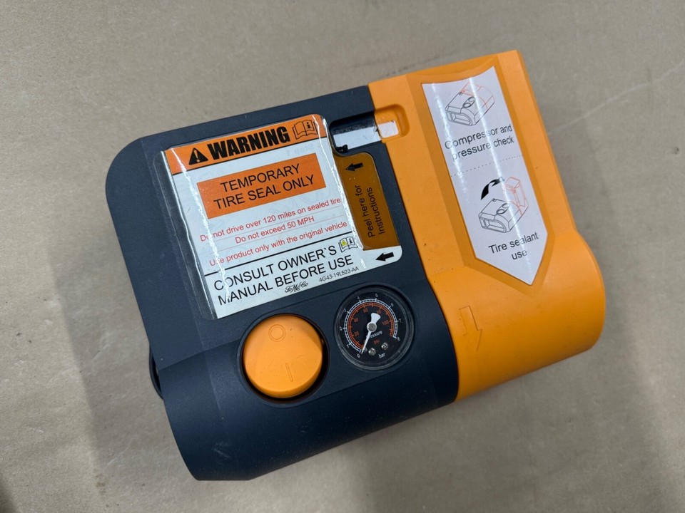 2007-2009 Ford Mustang Shelby GT500 Tire Inflator Kit & Foam SVT - OEM ...