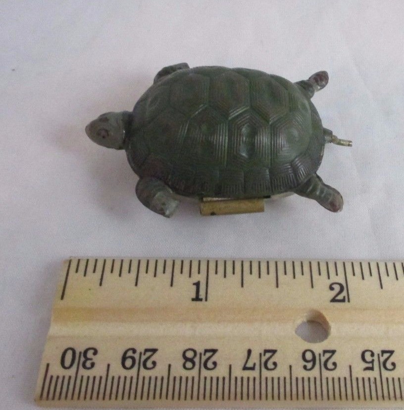 RARE ANTIQUE painted metal TURTLE or TORTOISE wind-up TAPE MEASURE | eBay