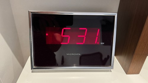 Vintage LED Mid Century Micronta 63-805 Wall / Desk Clock 70s TESTED | eBay