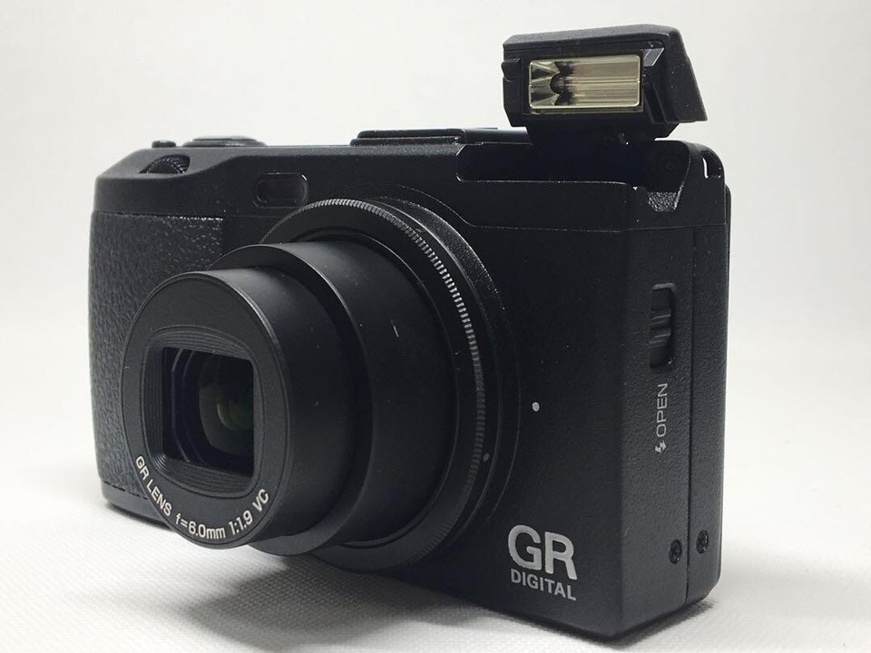 RICOH GR DIGITAL IV 10.4MP Digital Camera Black Body Japanese Only | eBay