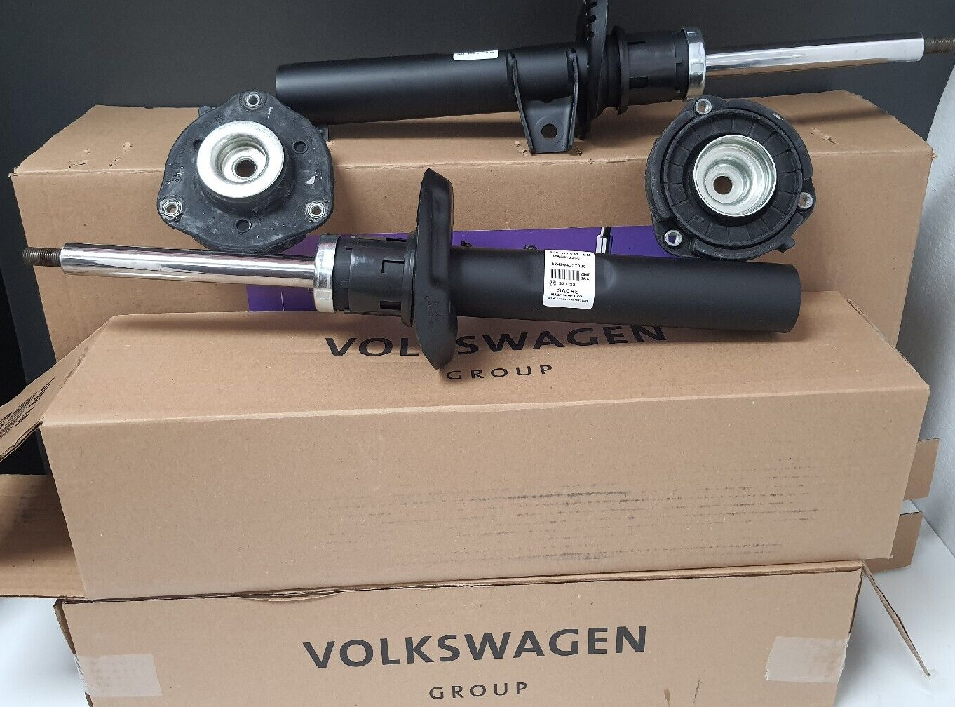 5C0413031BB GENUINE VW SET OF 2 FRONT SHOCKS AND UPPER MOUNTS : JETTA ...