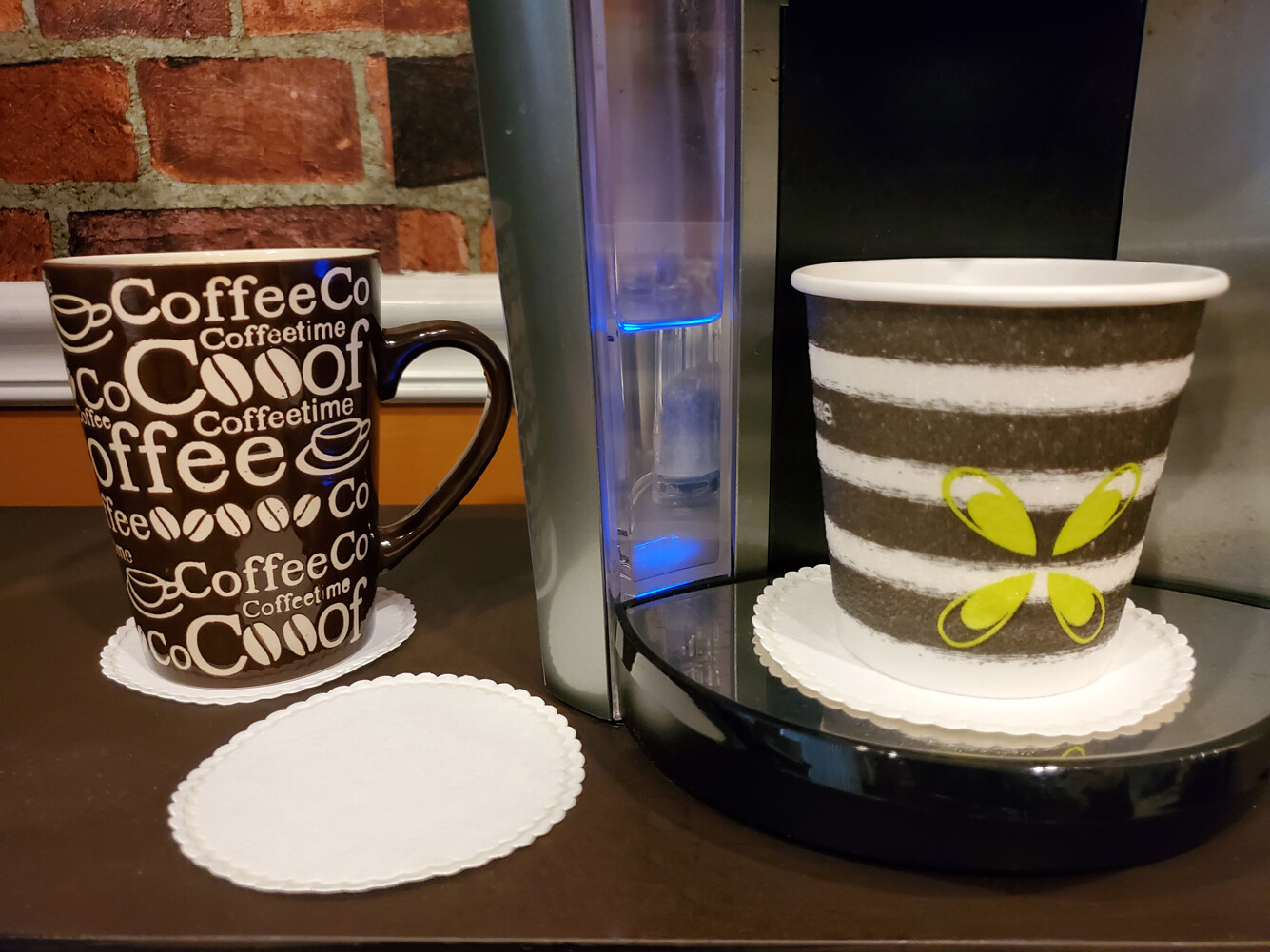 Scalloped Edge White Round Cellulose Coasters for Drinks Made in the U ...