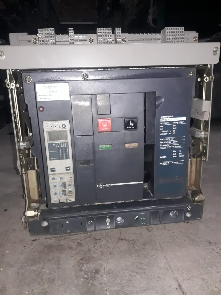 Merlin Gerin Masterpact M10 N1 Circuit Breaker Aeliya, 51% OFF