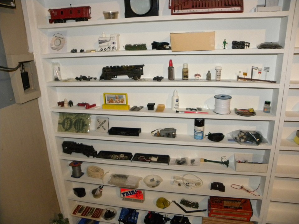 Model train parts and accessories. 103 pieces. O gauge mostly. - Fast ...