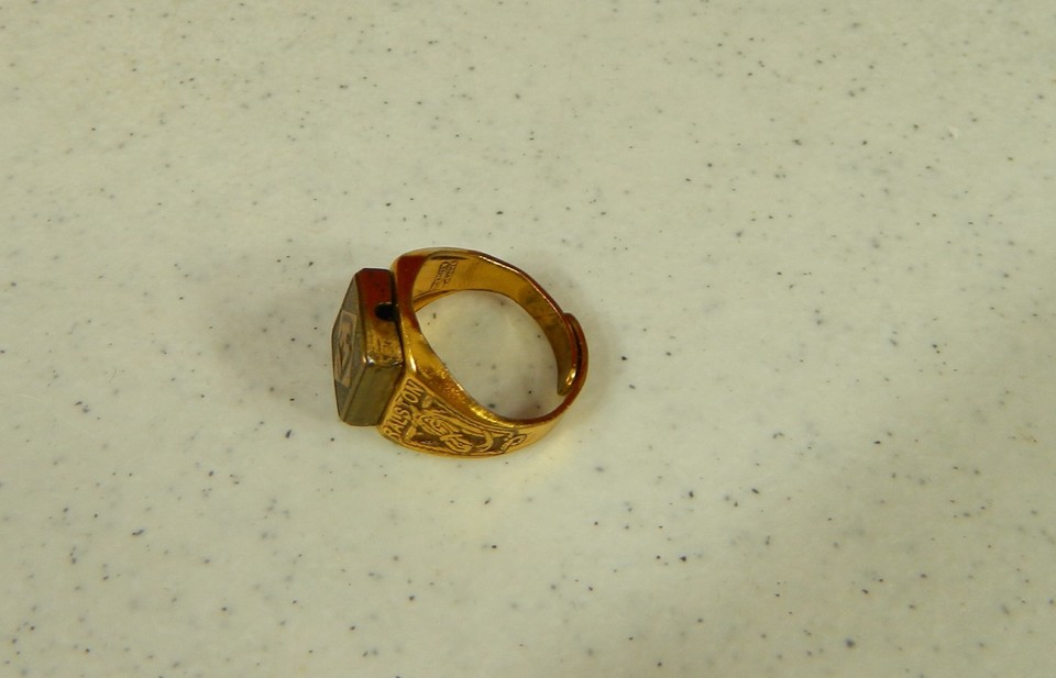 1930”s Tom Mix Stanhope Image Magnifier Ring | eBay