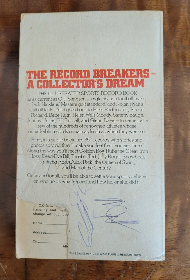 VINTAGE THE ILLUSTRATED SPORTS RECORD BOOK - SIGNET 1975 - See Picture ...