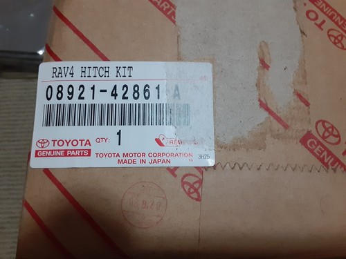 NEW OEM Toyota Rav4 Hitch Kit Converter 08921-42861 NEW IN BOX | eBay