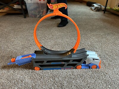 Hot Wheels Stunt and Go Mobile Stunt Launcher | eBay