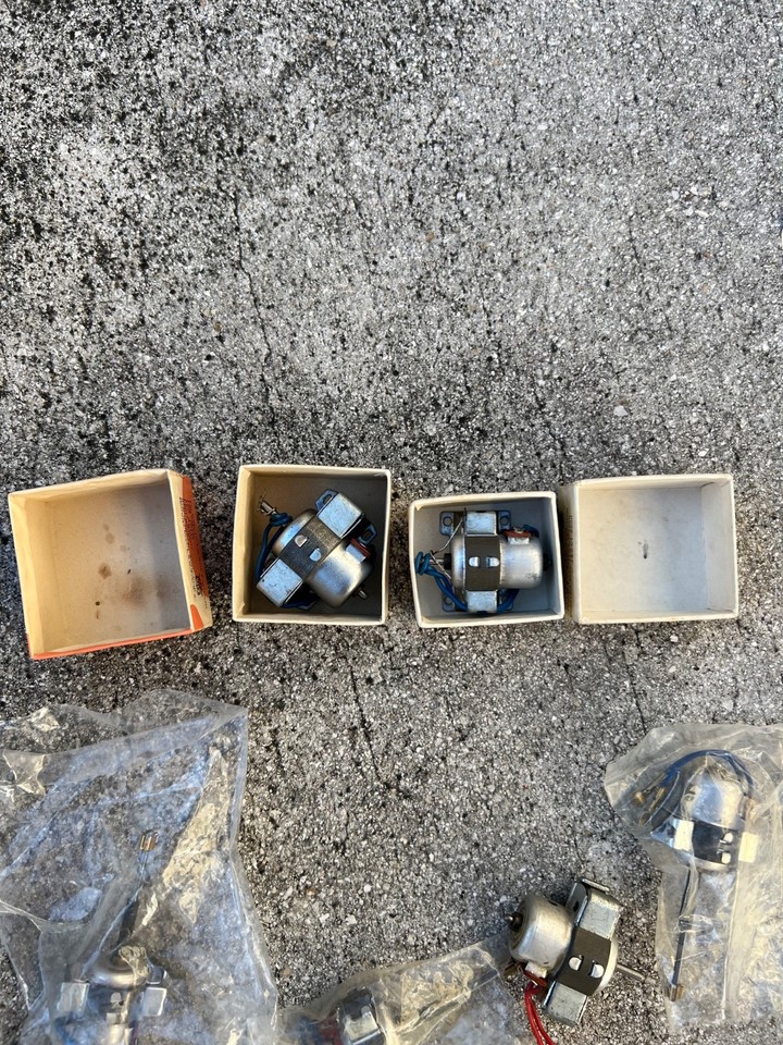 Slot car bundle motors, bolink , aristo-craft , road runner 1/32 ...