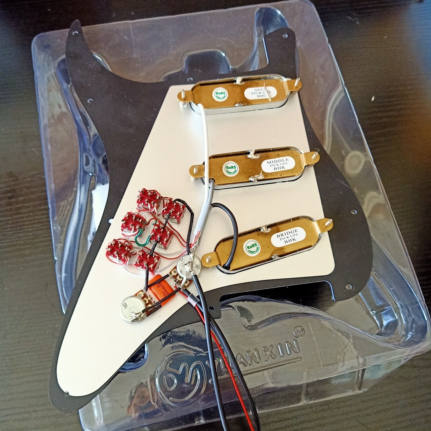 Prewired Strat Pickguard Vintage Tri-Sonic Alnico Pickups For Brian May ...