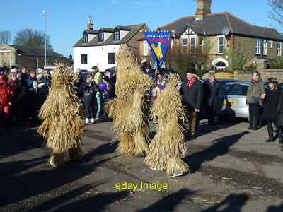 Photo 12x8 The three bears dancing - Whittlesea Straw Bear Festival ...