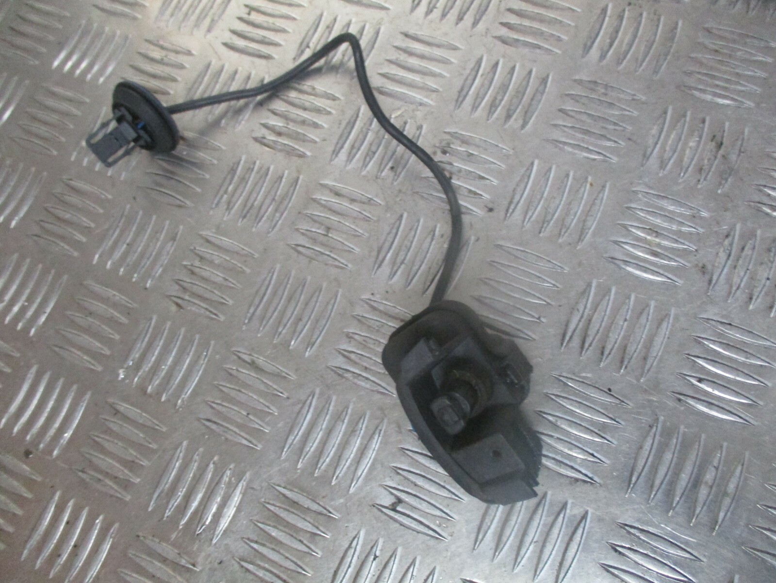 2007-11 VW TIGUAN 5DR FUEL FILLER DOOR ACTUATOR 5N0810773 | eBay UK