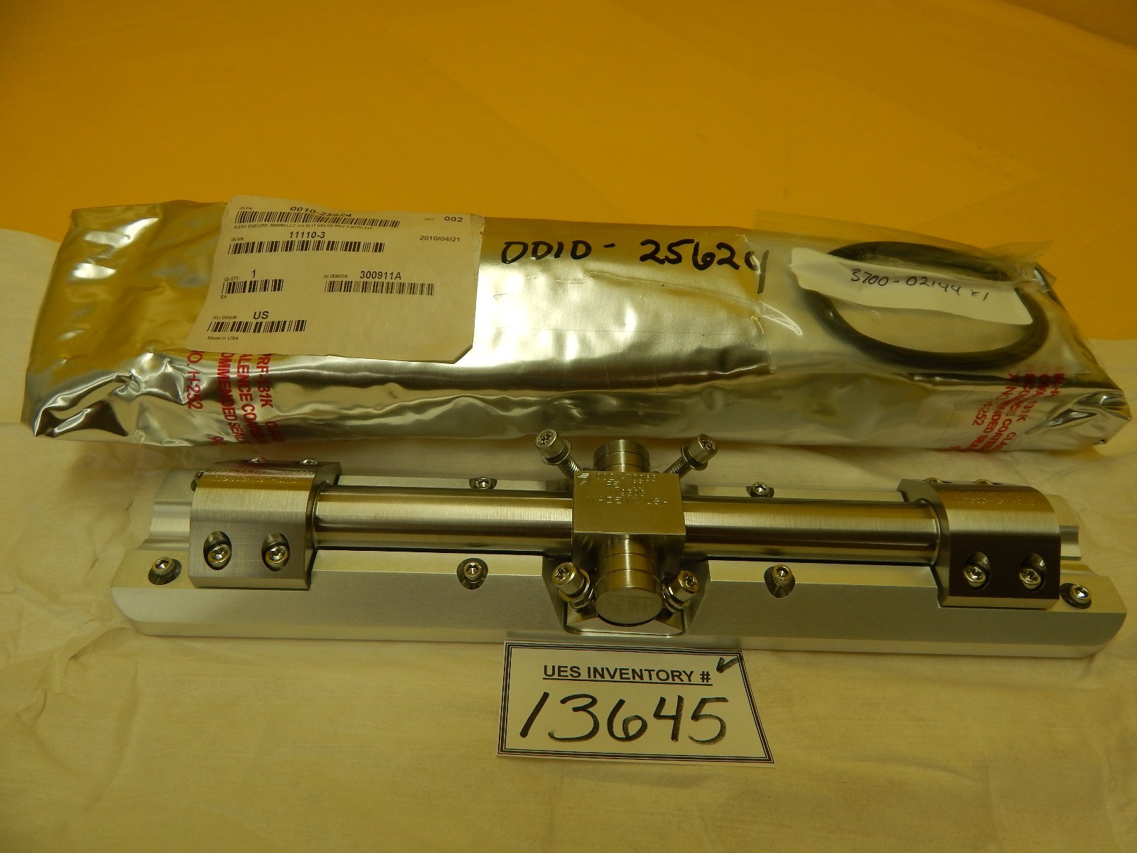 AMAT Applied Materials 0010-25624 300mm Slit Valve Assembly 3700-02144 ...