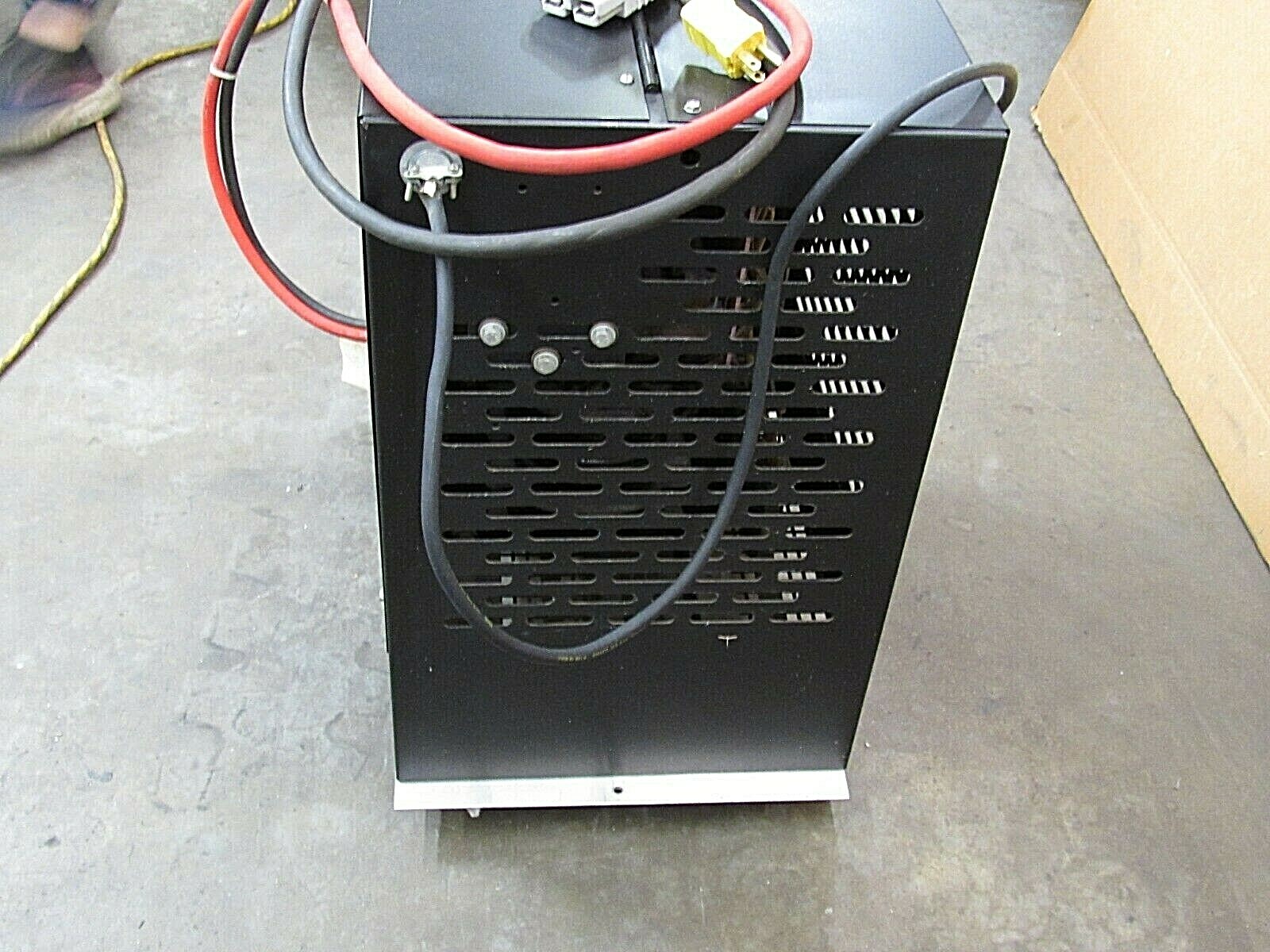 PLUS-ONE BATTERY CHARGER 12-P1-380-1Z 380 AH 24VDC 120VAC 1PH - USED | eBay