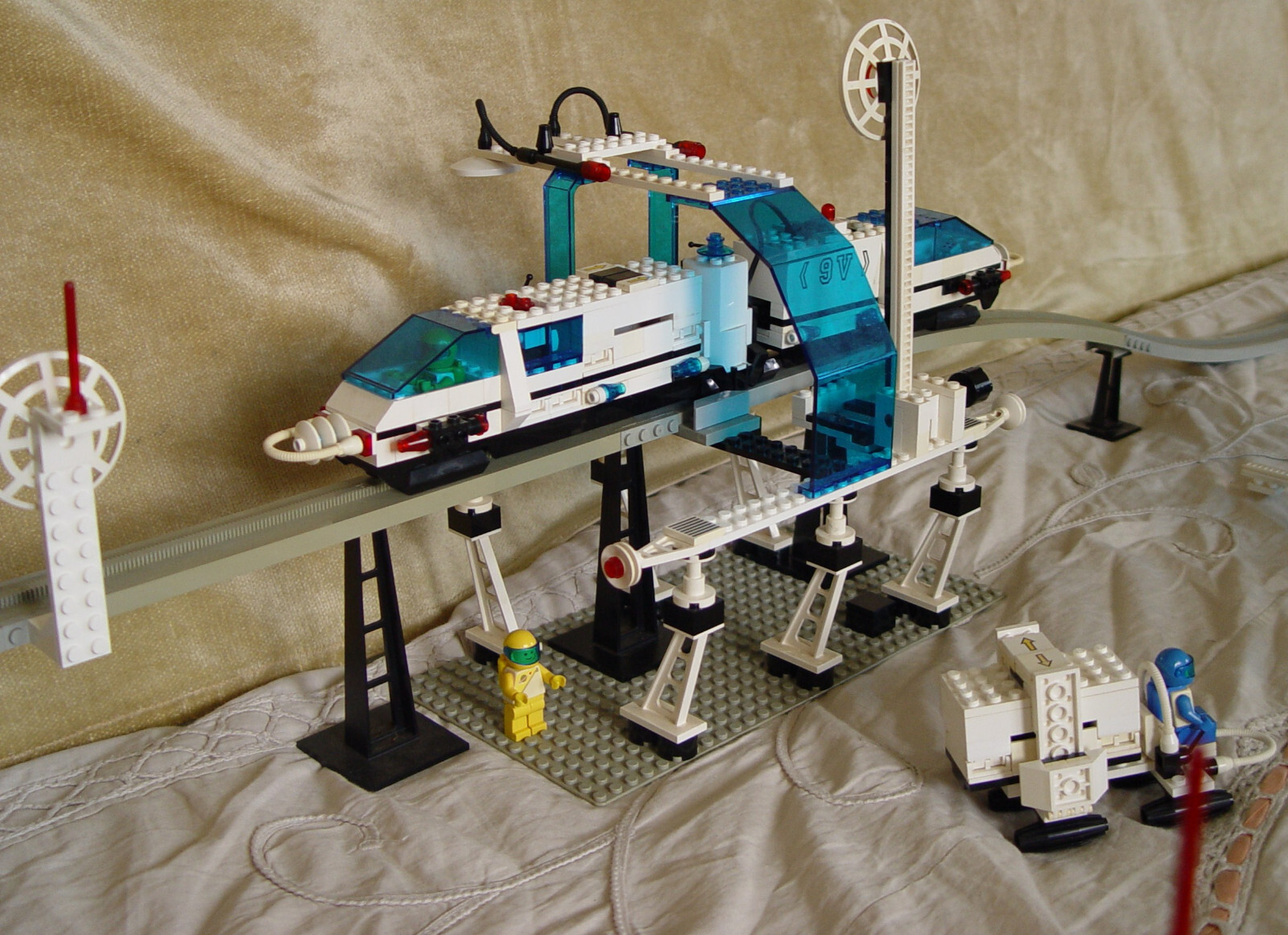 LEGO Sets: Space: 6990-1 FUTURON MONORAIL TRANSPORT SYSTEM (1987) 100% ...