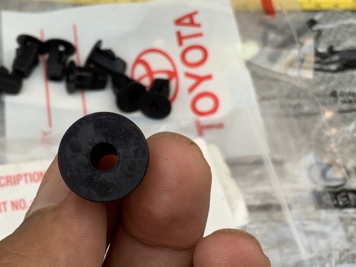 8x Genuine Toyota Scion1994-2020 Rocker Molding Grommet 90189-A0008 | eBay