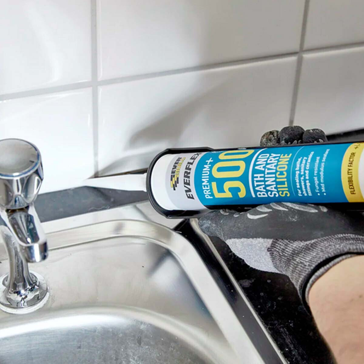 Everbuild Everflex 500WE Bath & Sanitary Silicone Sealant White 295ml ...
