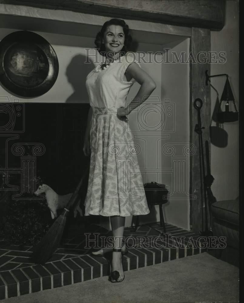 Joanne Dru Measurements Image Gallery For She Wore A Yellow Ribbon