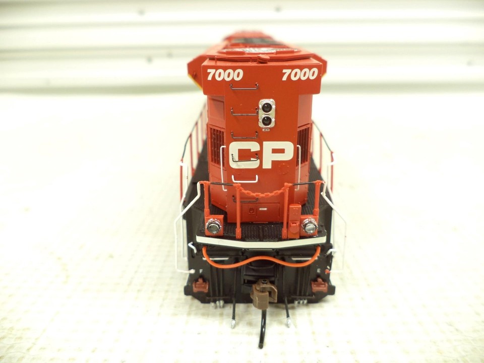 Athearn Ho G75800, SD70ACU, Canadian Pacific 7000, Tsunami 2 sound ...