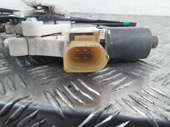 Leve vitre electrique avant gauche BMW SERIE 1 E87 51337138465 | eBay