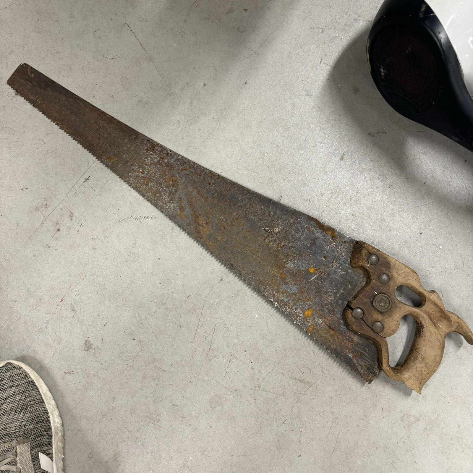 Vintage Henry Disston and Sons D8 5 TPI Hand Rip Saw Thumb Hole USA ...