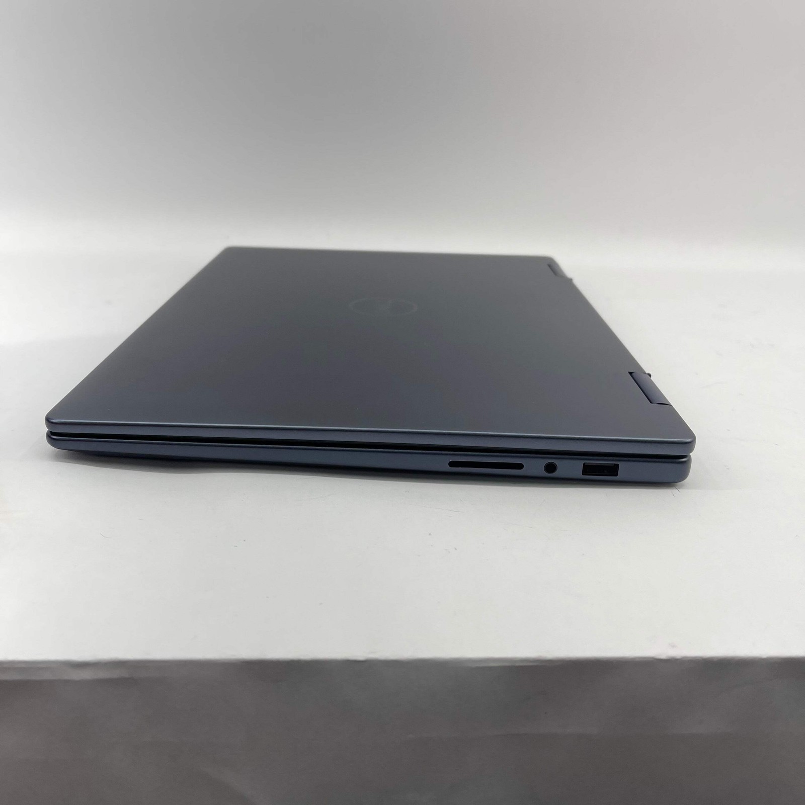 Dell Inspiron 14 7445 2-in-1 P186G 14" Ryzen 7 8840HS 3.3GHz 16GB RAM ...