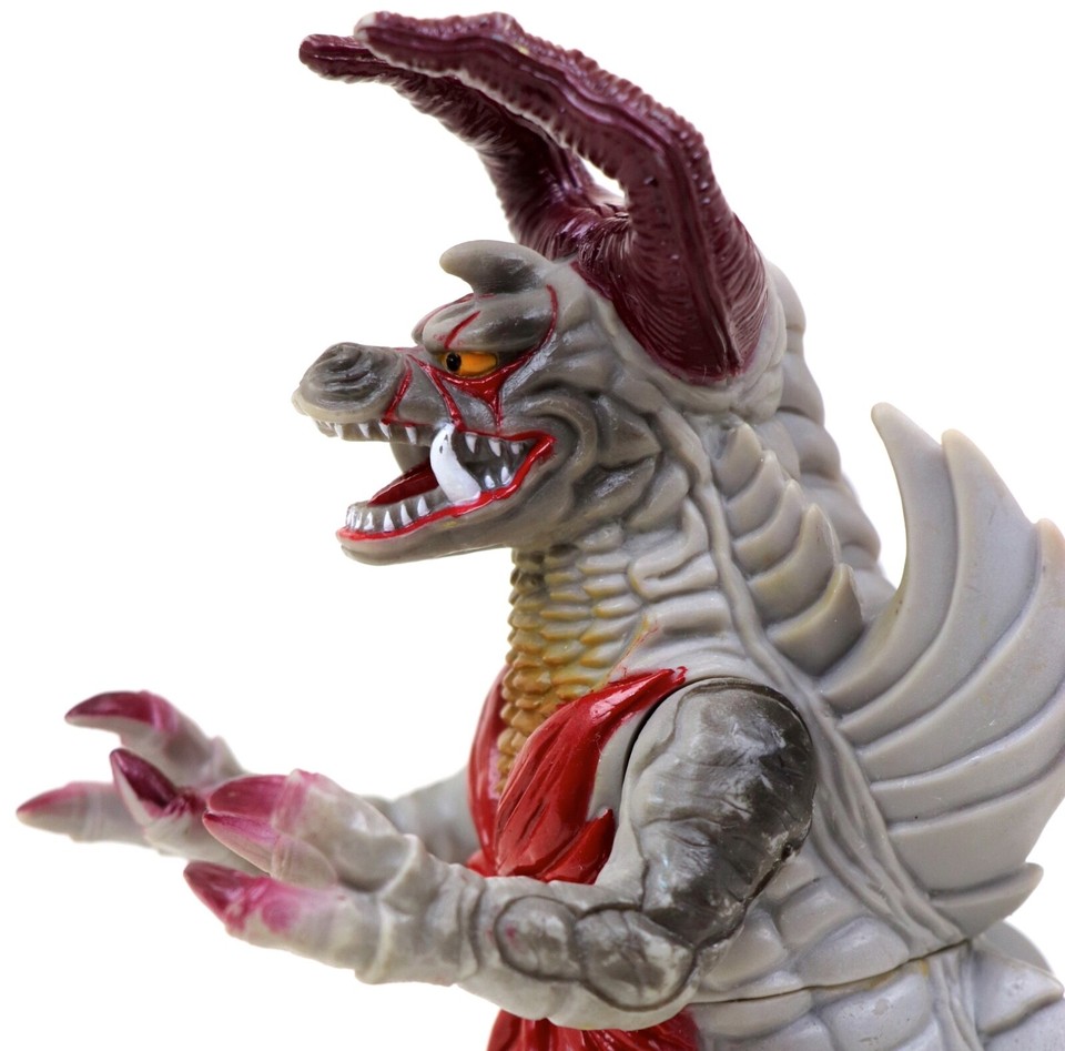 Ultra Monster Ultraman Kaiju SUPER PAZUZU 1999 Sofvi Figure H6.89in ...