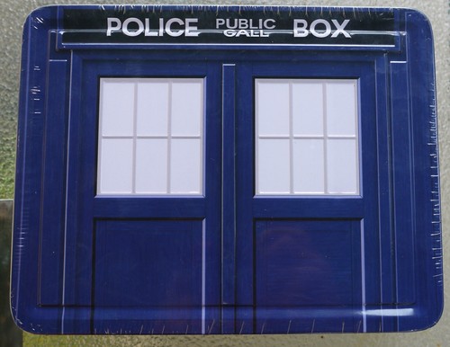 NEW Doctor Who TARDIS Police Tin Metal Lunch Box w/Travel Mug and 4 ...