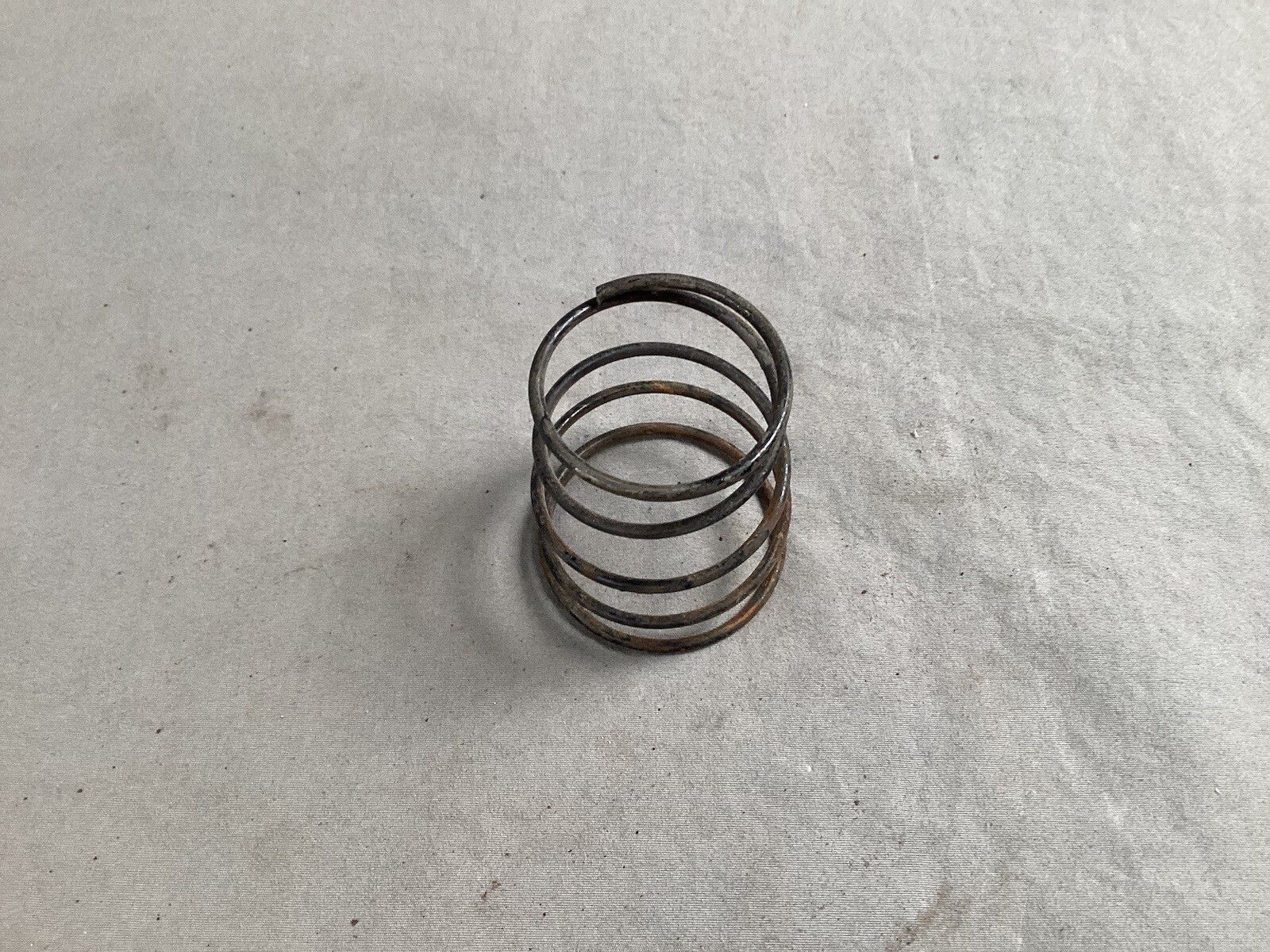 Chevrolet Chevy HOOD LATCH POP UP SPRING GM67-81 CAMARO 65-79 CHEVY II ...