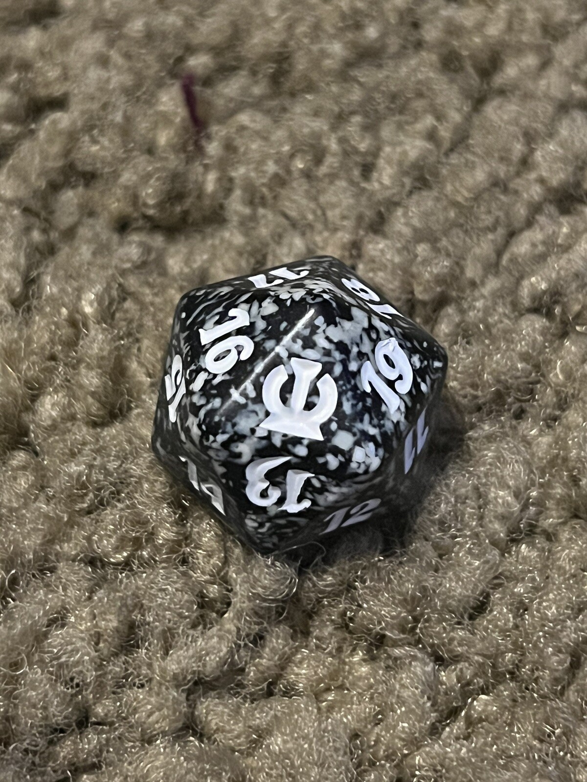 Theros Edition Black D20 Spindown Die 20 Sided Dice Life Counter MAGIC ...