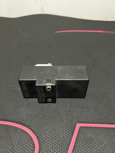 Lk80621 1998-2005 Volkswagen Beetle Fan Control Unit Module Relay ...