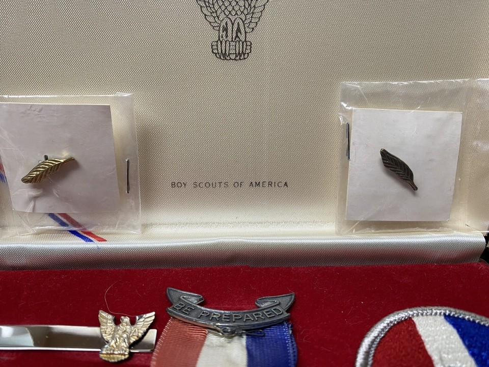 Vtg BOY SCOUTS of AMERICA Eagle Scout BSA Award Set w Gold & Bronze ...