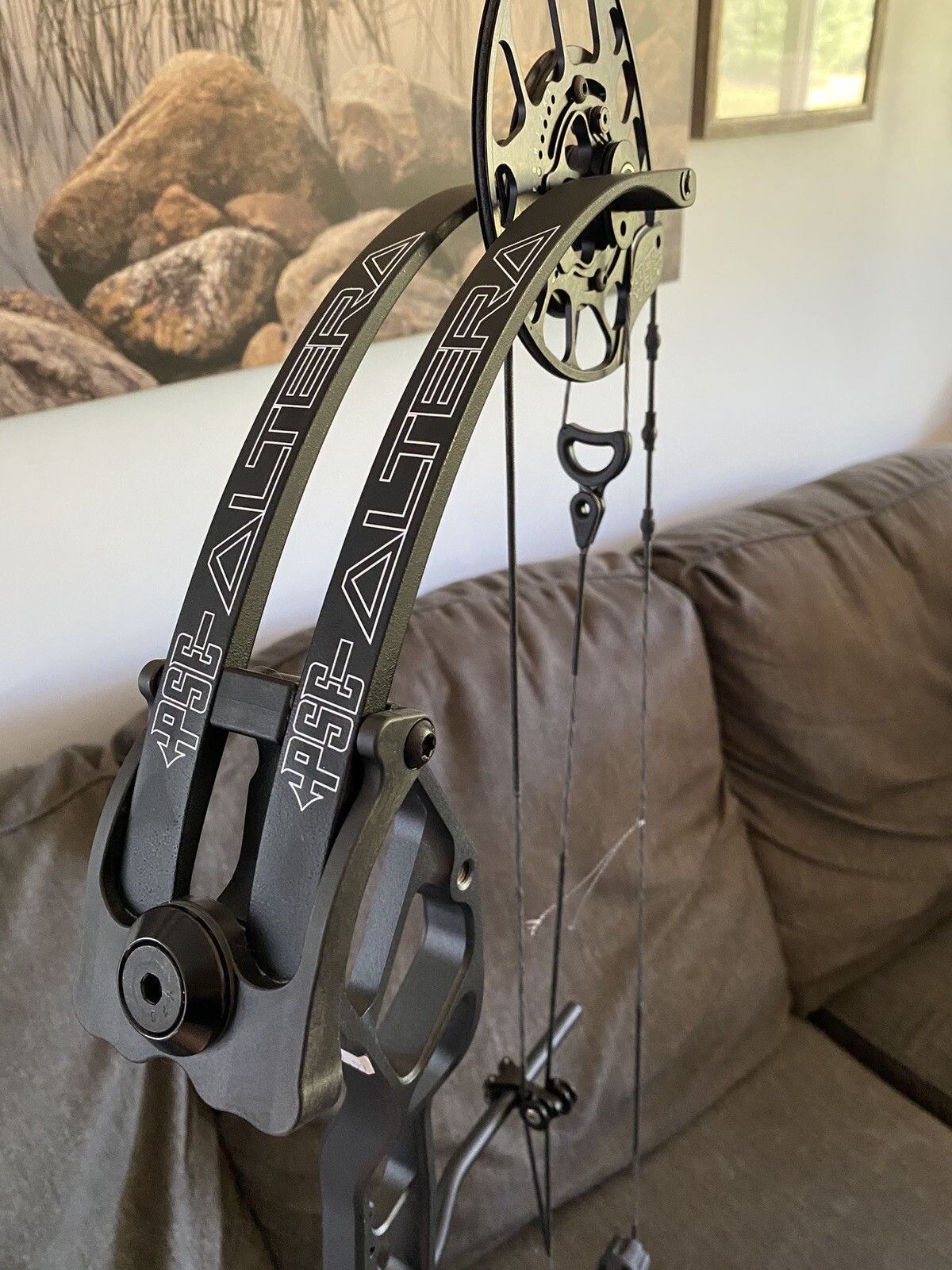 PSE Altera Compound Bow 70# | eBay