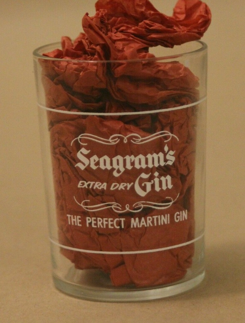 Seagram's Extra Dry Gin The Perfect Martini Marked Measuring Glass ...