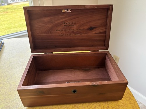 Lane Mini Cedar Chest W/Key Keepsake Treasure -Ries Furniture South ...