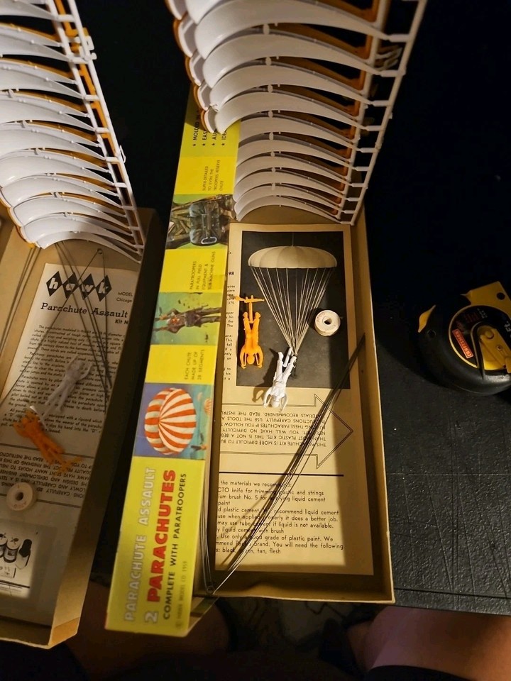 Vintage (1959) HAWK Kit No.518:98, PARACHUTE ASSAULT, 1/48, NOB | eBay