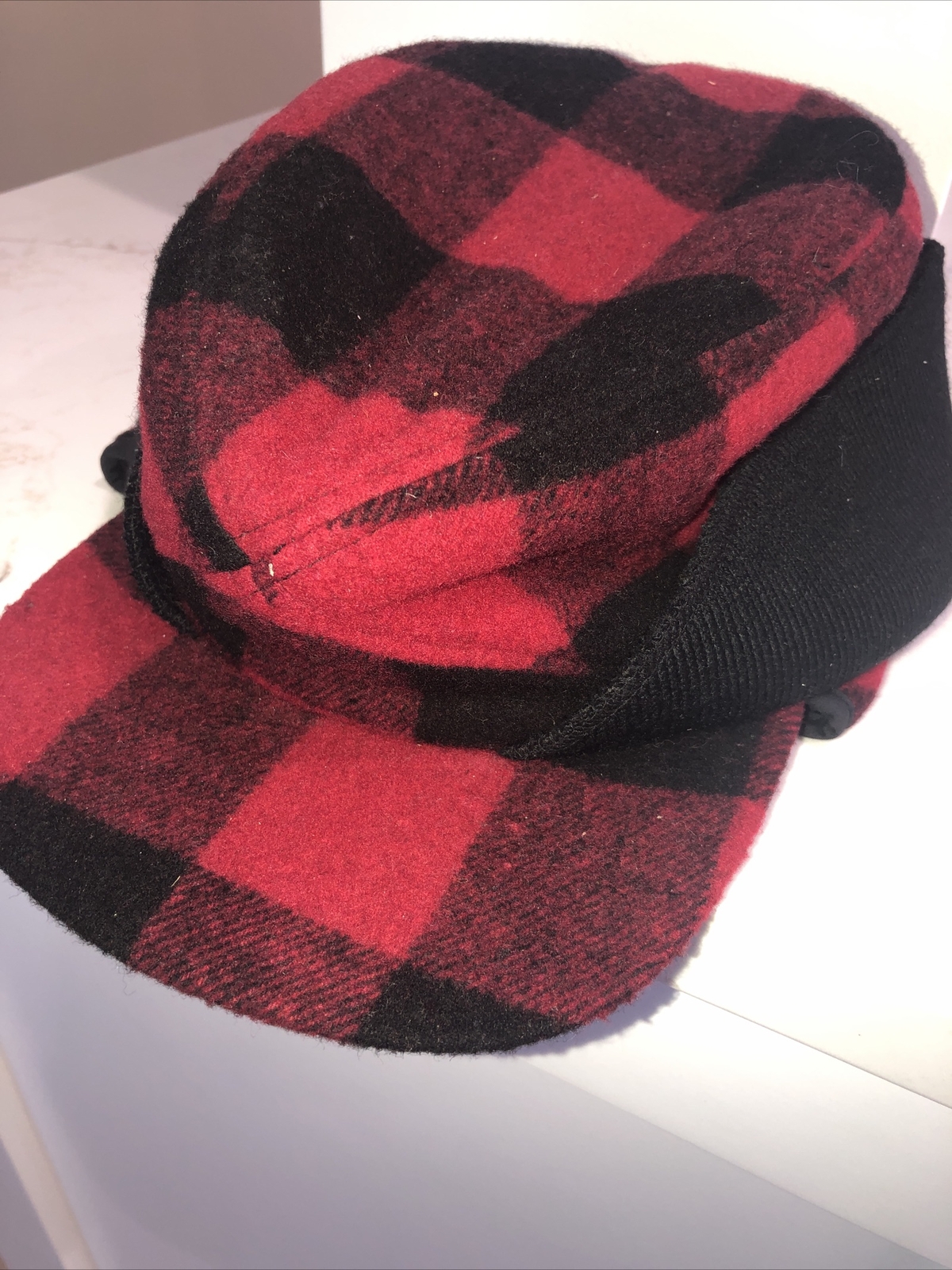 VINTAGE DORFMAN PACIFIC Red/Black Checked Hat w/ Flap - Gem