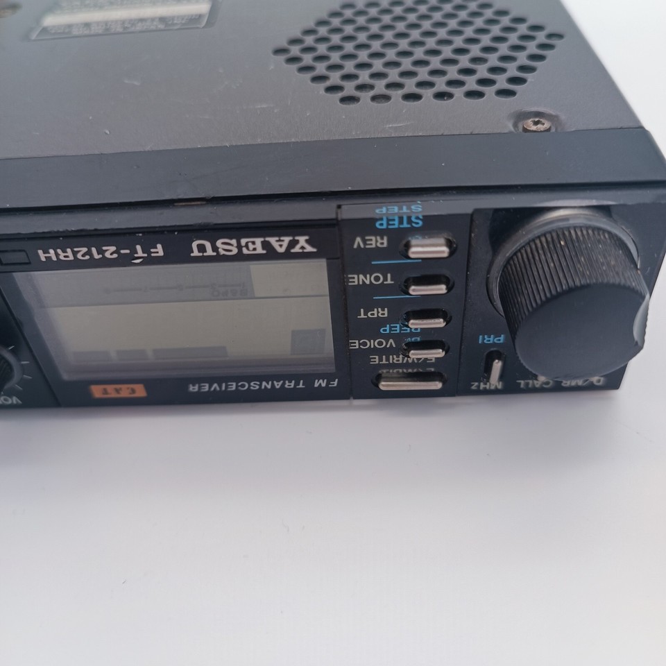 YAESU FT-212RH 100W 2m FM TRANSCEIVER Solid State Radio Amateur HAM 12V ...