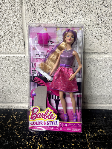 Barbie Color & Style Doll & AccessoriesColor Change Hair CFN47 NEW ...