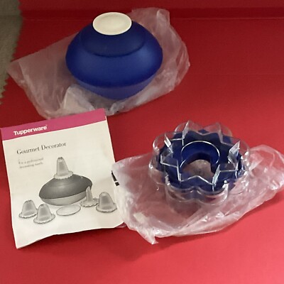 New Tupperware Nesting Cookie Cutters 5 Piece Set & Gourmet decorator ...