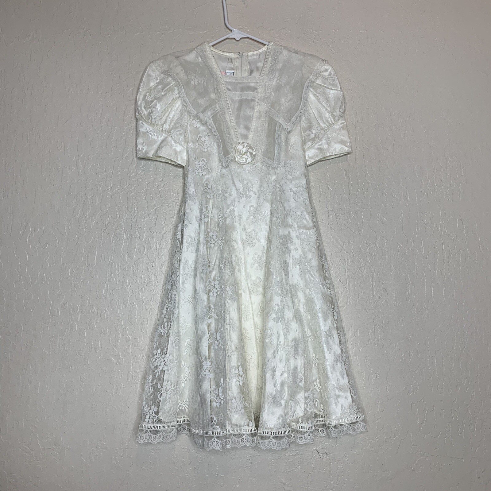 Vintage Jessica McClintock Girl's White Lace Victoria… - Gem