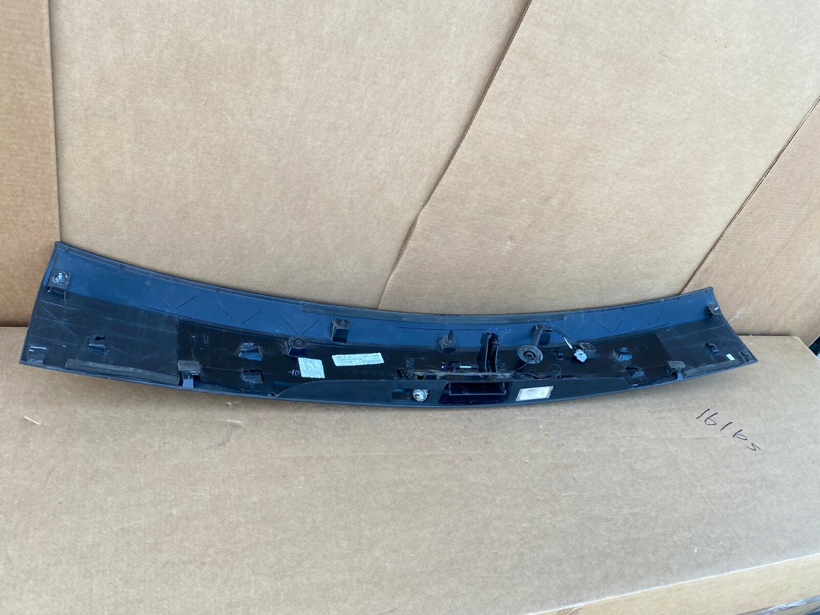 2011-2013 DODGE CARAVAN TAIL GATE MOLDING OEM DX-30659 855010 | eBay