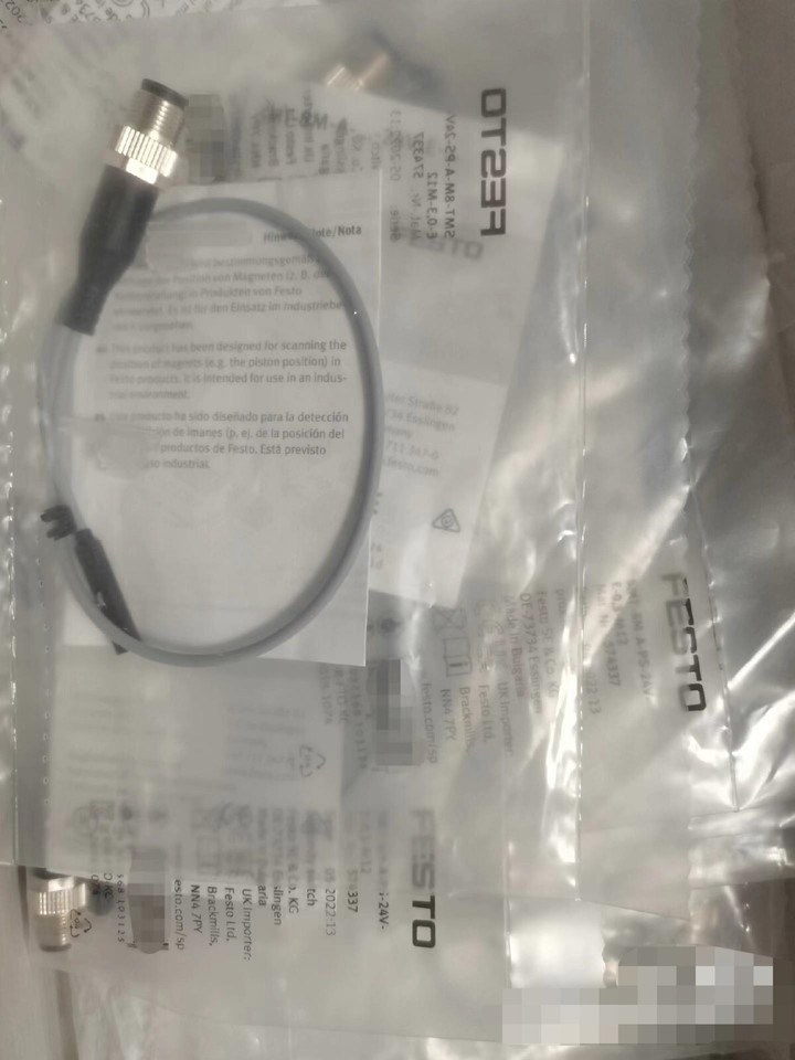 10pcs NEW 574337 SMT-8M-A-PS-24V-E-0,3-M12 magnetic switch #V2PD CH | eBay