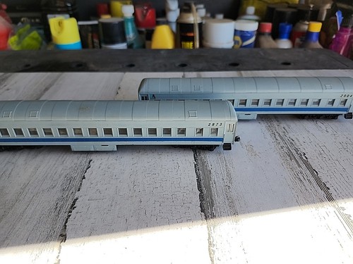 HO Scale Car Lot 2 Cars See Description | eBay