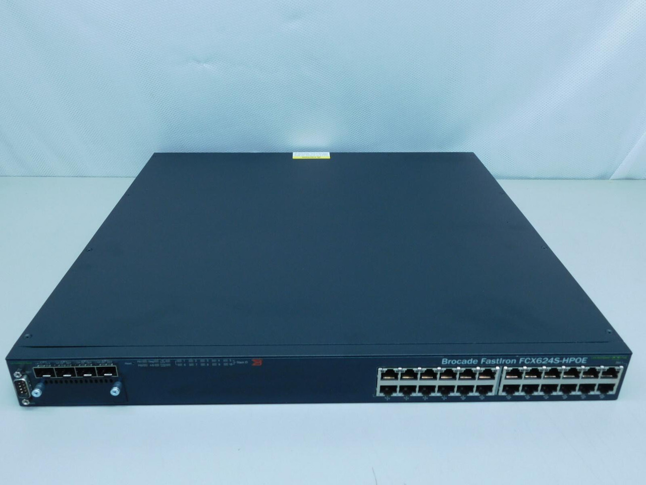 Brocade FastIron CX (FCX624S-HPOE) 24-Ports Rack-Mountable Switch ...