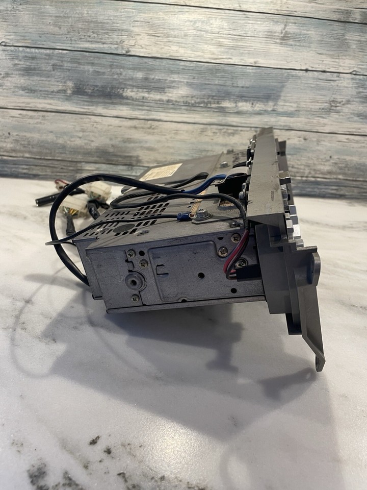81-83 COMPLETE DATSON NISSAN 280ZX S130 HITACHI AM FM RADIO CASSETTE ...