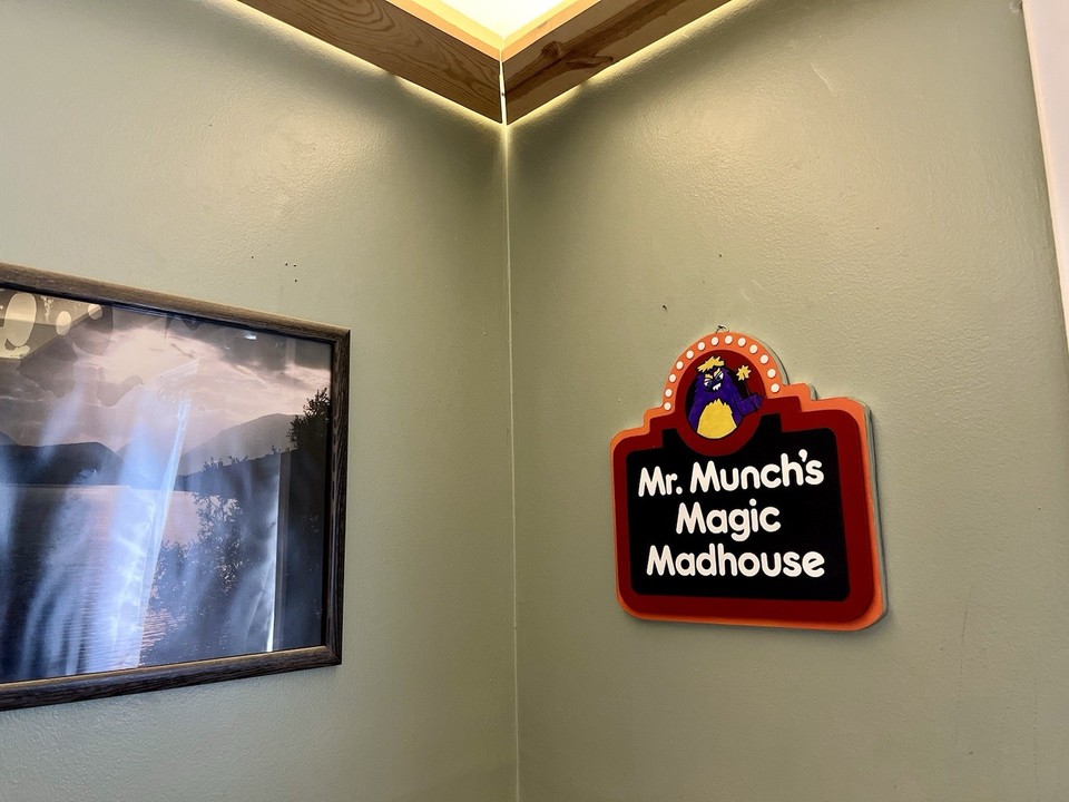 Mr.Munch’s Magic Madhouse Replica Sign - Chuck E Cheese | eBay