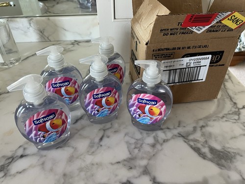 Lot 5 7.5 oz/221 ml Bottles Softsoap Washes Away Bacteria Clown Fish ...